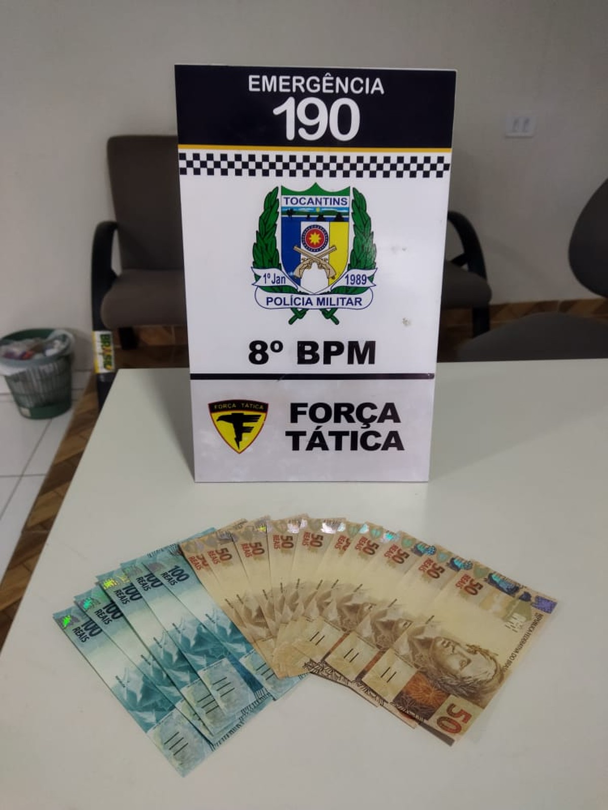 Homem é preso após receber envelope cheio de dinheiro falso em agência ...
