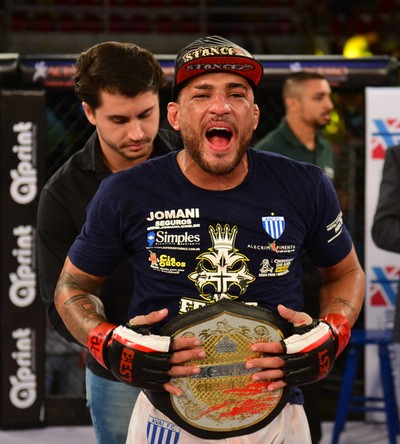 Felipe Cruz vence parceiro de Aldo e conquista cinturão do Fighten MMA