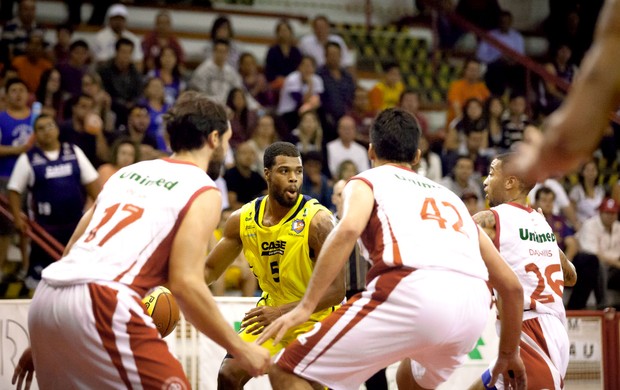 Rinaldo se diz satisfeito com campanha da LSB no Paulista ...