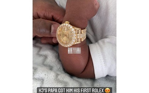 Floyd Mayweather dá Rolex incrustado de diamantes para netinho de um ...
