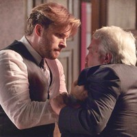 Edgar (Thiago Fragoso) dá uma surra em Laranjeiras - Vem por aí - Lado ...