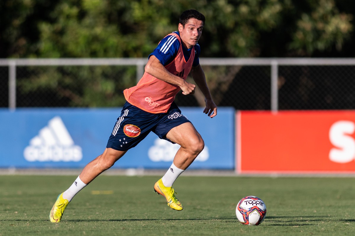 Matheus Barbosa revela empenho para se adaptar a função pedida por ...