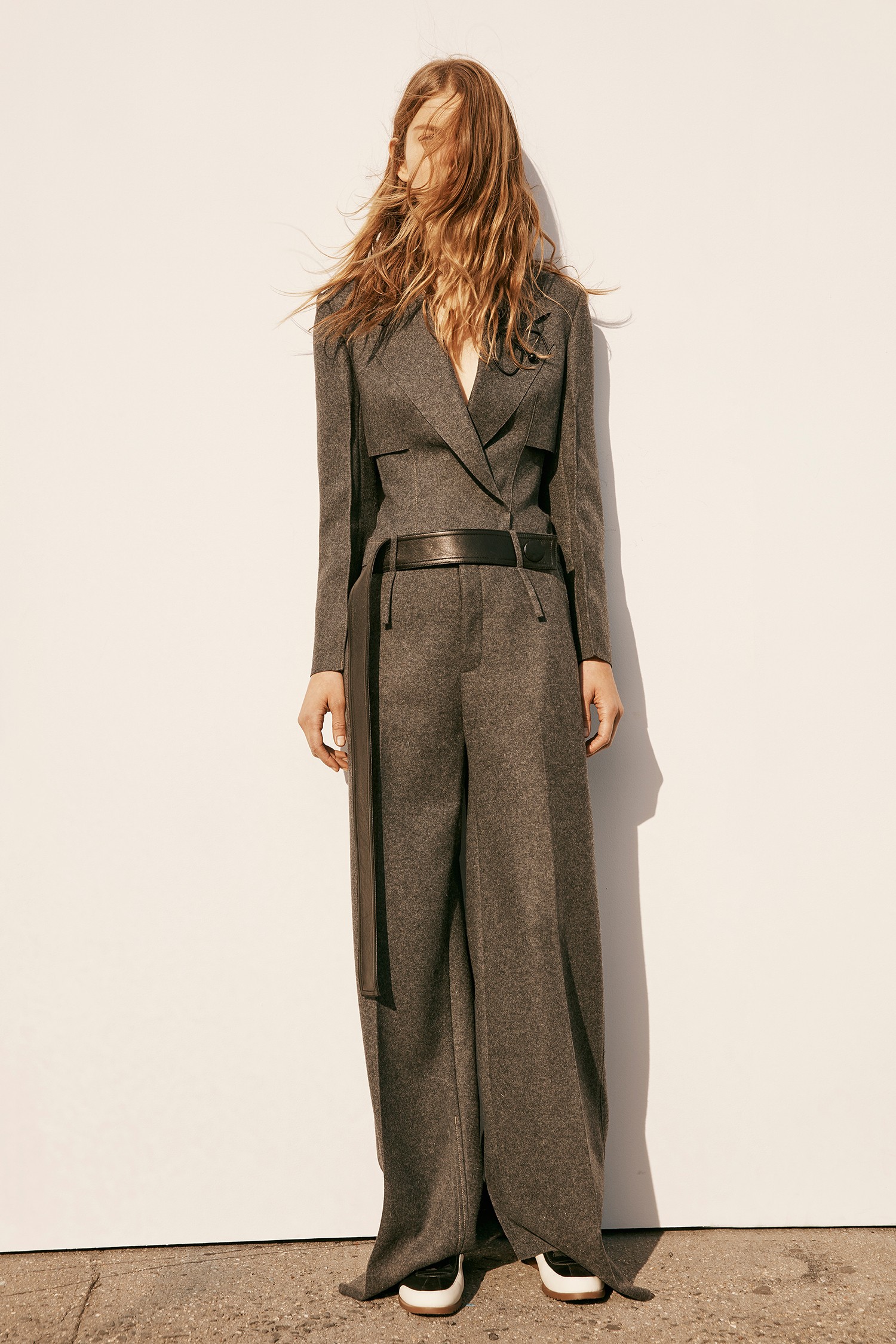 Pre-fall 2016 da Calvin Klein: coleção artsy e abstrata | Desfiles | Vogue