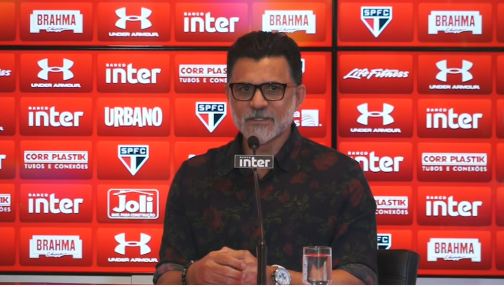Em apresentação, Ricardo Rocha fala em usar mais atletas da base