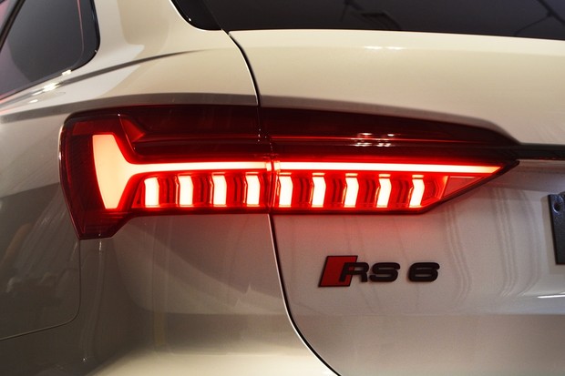 40 FOTOS EM DETALHES DOS NOVOS AUDI RS 6 AVANT, RS Q8 E R8 QUE CHEGAM ...