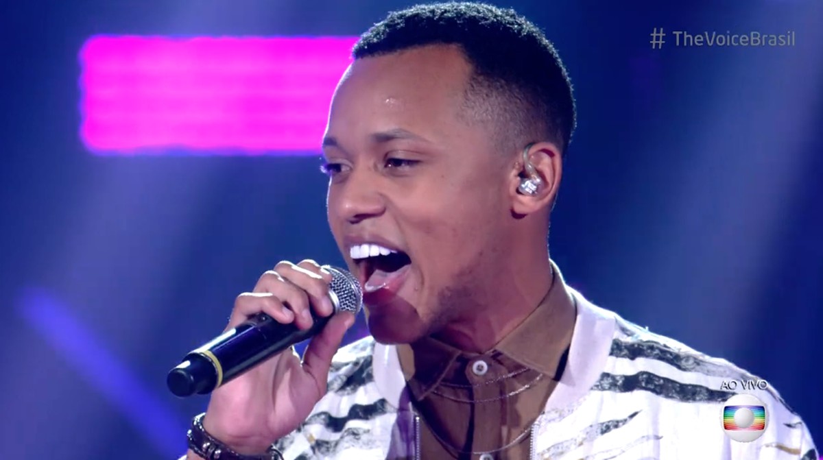 Victor Alves, de Macaé, está entre os finalistas do The Voice Brasil ...