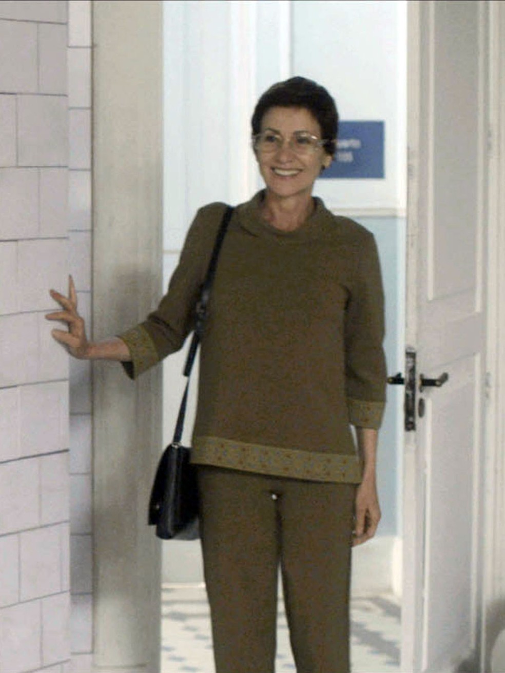 Dicas de moda: visual de Vera é destaque no episódio desta segunda ...