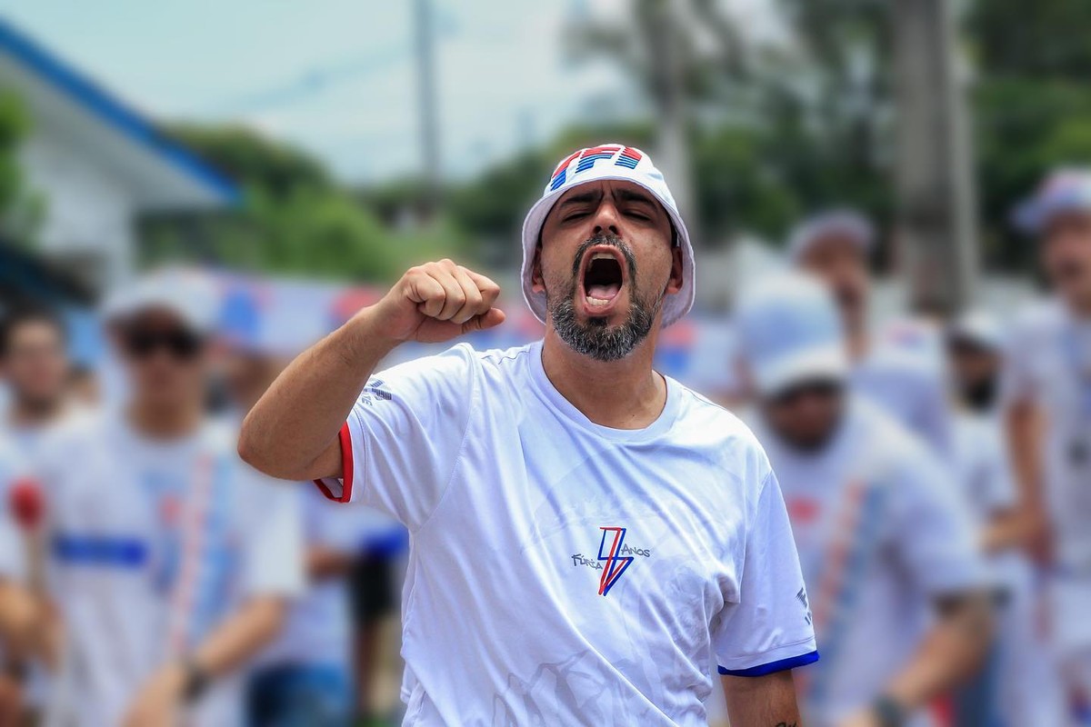 Presidente da torcida Fúria Independente é pisoteado por cavalo da PM e ...