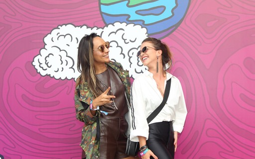 Maria Maya vai ao Lollapalooza 2019 com a namorada, Laryssa Ayres, e ...