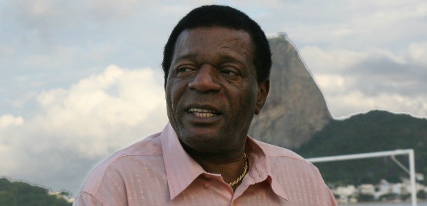 Rede Globo > rio - Bailes Cariocas: Almir Guineto se apresenta em ...
