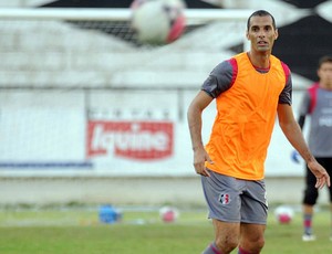 César perto de acertar com o Santa Cruz para a disputa do Estadual 2013 ...