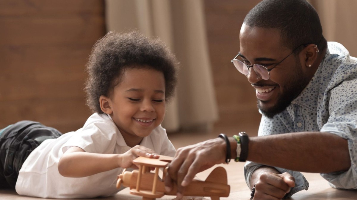 Pais e filhos que atuam juntos comandam empresas familiares de sucesso ...