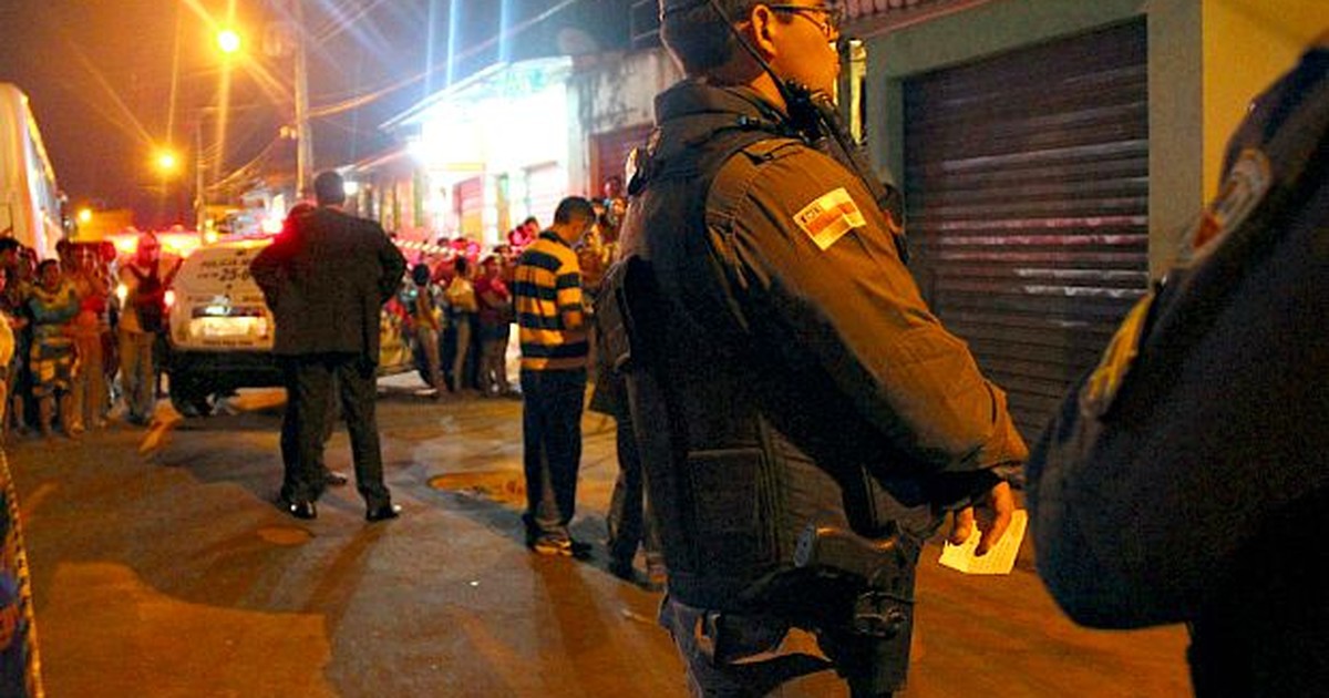 G1 Homem é Morto A Tiros Em Manaus Após Ser Abordado Por Dupla Diz