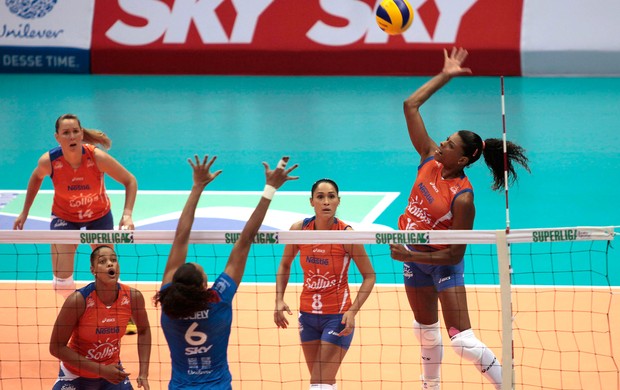 Fê Garay é eleita a melhor jogadora da Superliga em votação popular ...