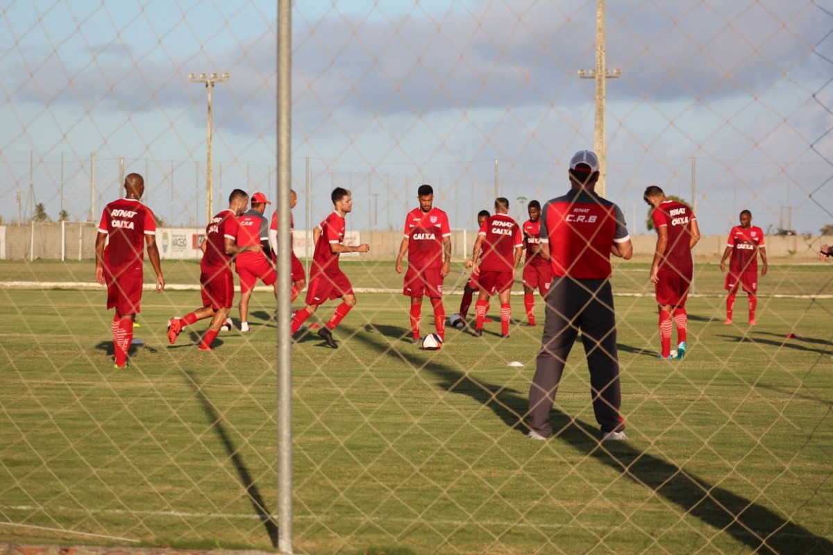 Rodízio está perto do fim, e time base do CRB começa a ser desenhado ...