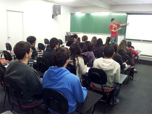 G1 - Horas antes do início da 2ª fase da Unicamp, alunos lotam salas de ...