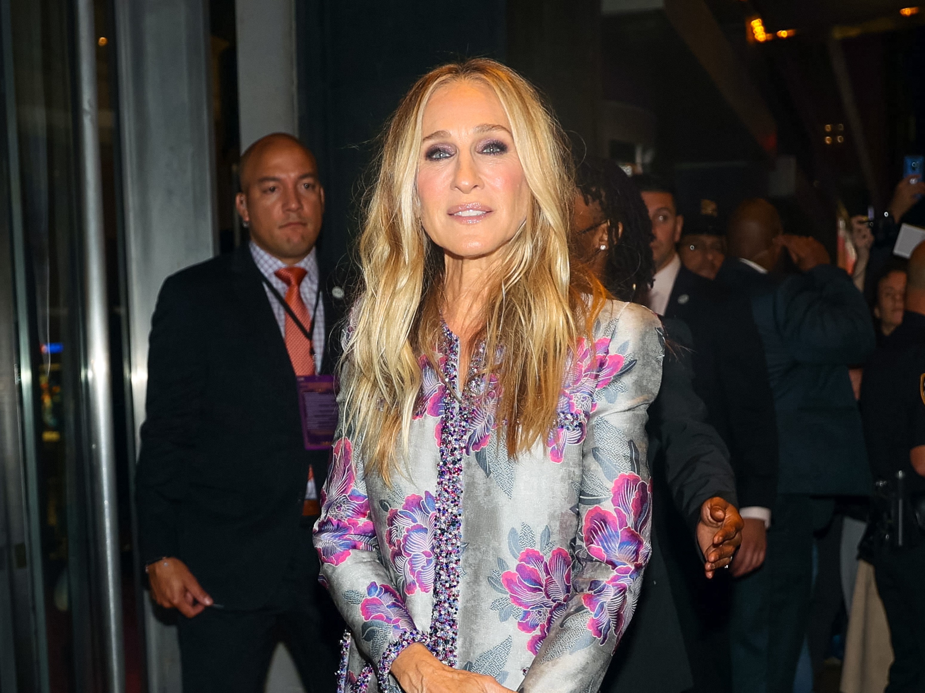 Sarah Jessica Parker deixa evento de moda às pressas por causa de ...