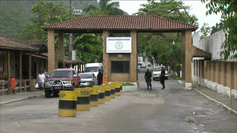 Dois presos fogem de presídio em Bangu, no Rio, na véspera do Natal ...