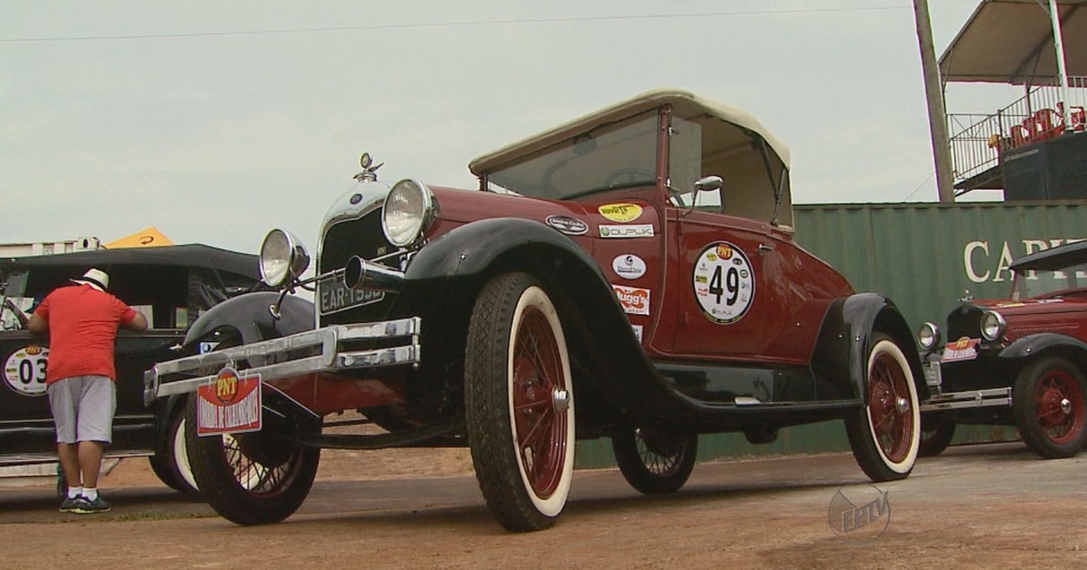 G1 - Corrida de calhambeques reúne fãs do automobilismo em Franca, SP ...