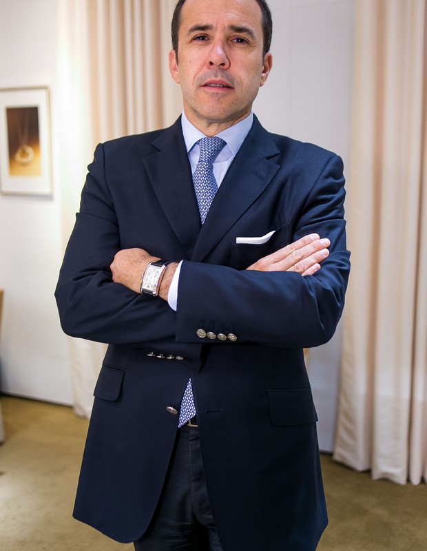 Presidente da Cartier desembarca no Brasil para comemorar 100 anos da ...