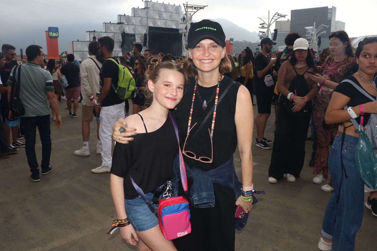 Famosos marcam presença ao lado dos filhos no penúltimo dia do Rock in ...