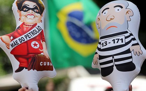 Na Paulista, boneco do Lula custa R$ 10, metade do preço do boneco de ...