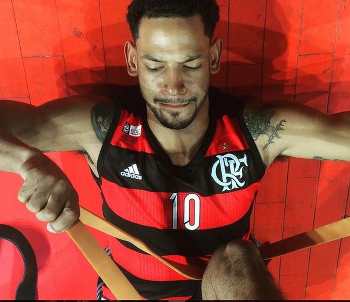 Ronald Ramón renova com o Flamengo e fica por mais um ano na Gávea ...
