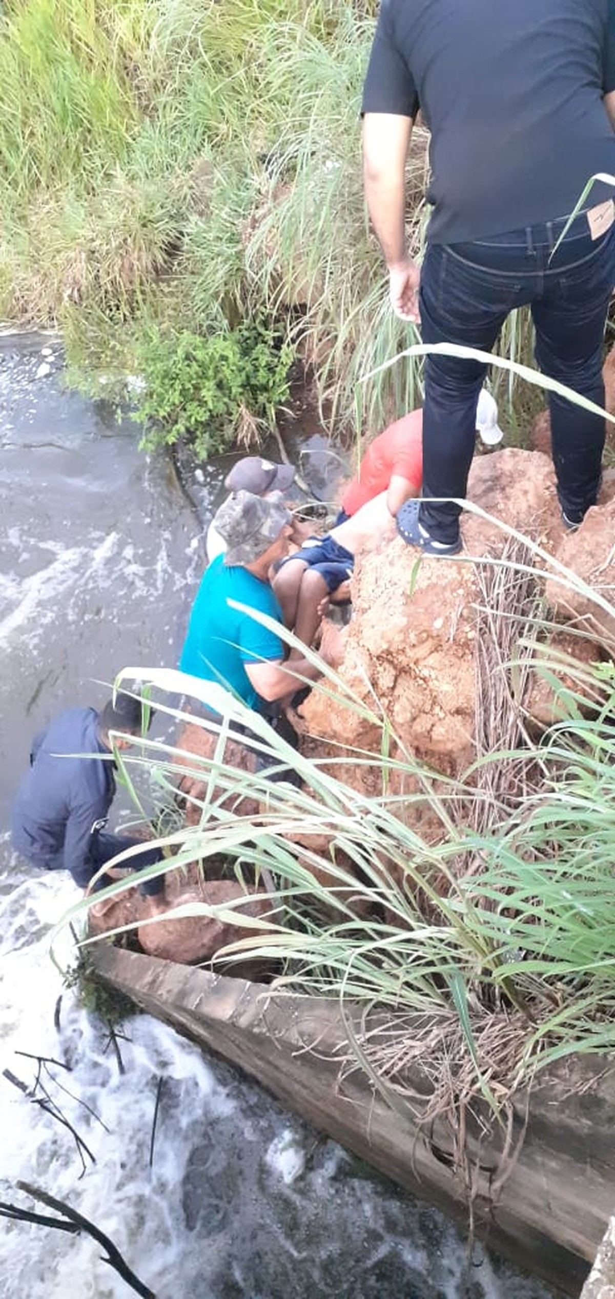 Menino de 12 anos morre afogado e adolescente é socorrido após ficarem ...