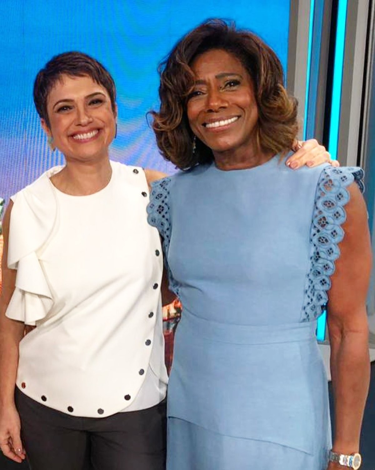 Glória Maria posa com Sandra Annenberg e garante que continuará ...