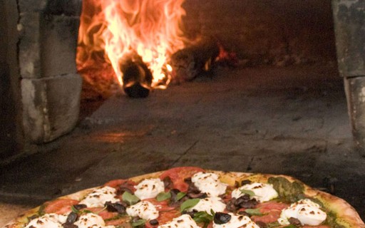 Sabores italianos na Pizza Gênova - Casa Vogue | Receita