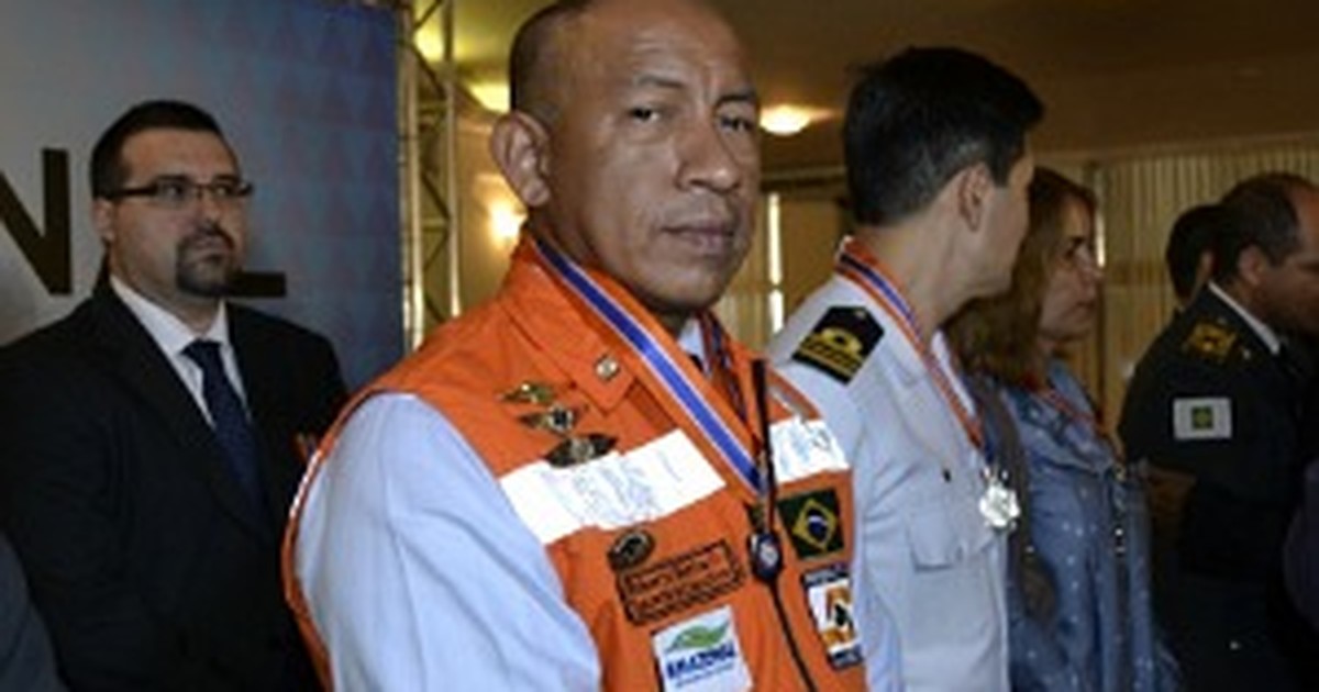 G1 - Coronel Roberto Rocha assume Corpo de Bombeiros no Amazonas ...