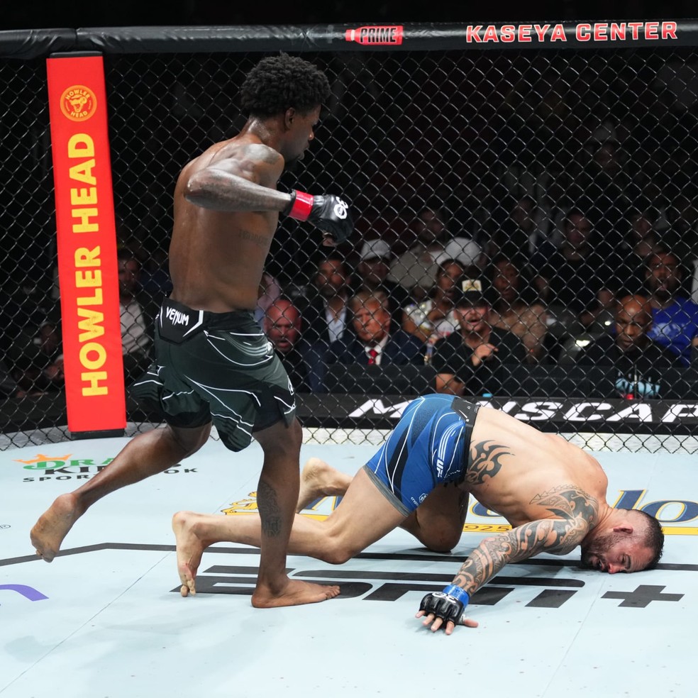 UFC 287: Adesanya apaga Poatan e se vinga para recuperar cinturão dos ...