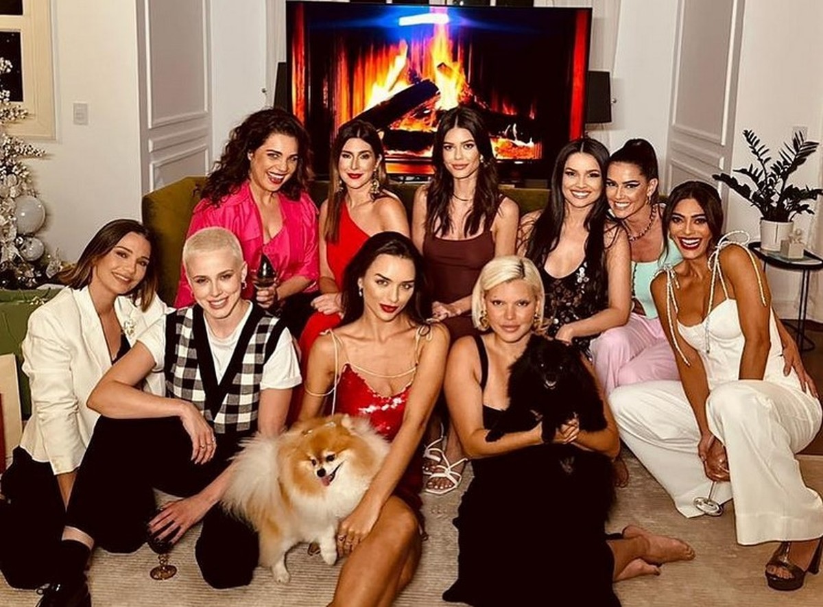 Juliette se reúne com amigas e celebra: "Presentes que esse mundo me ...