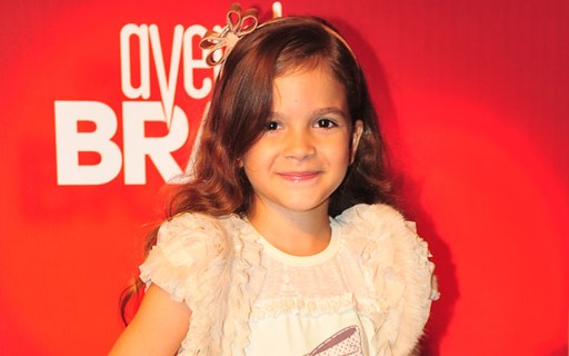 Destaque no início de "Avenida Brasil", Mel Maia está reservada para ...