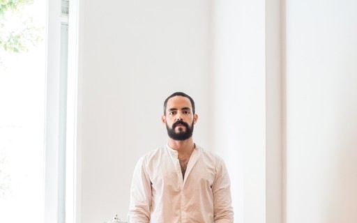 O designer carioca Leo Neves abre as portas de seu refúgio em Ipanema ...