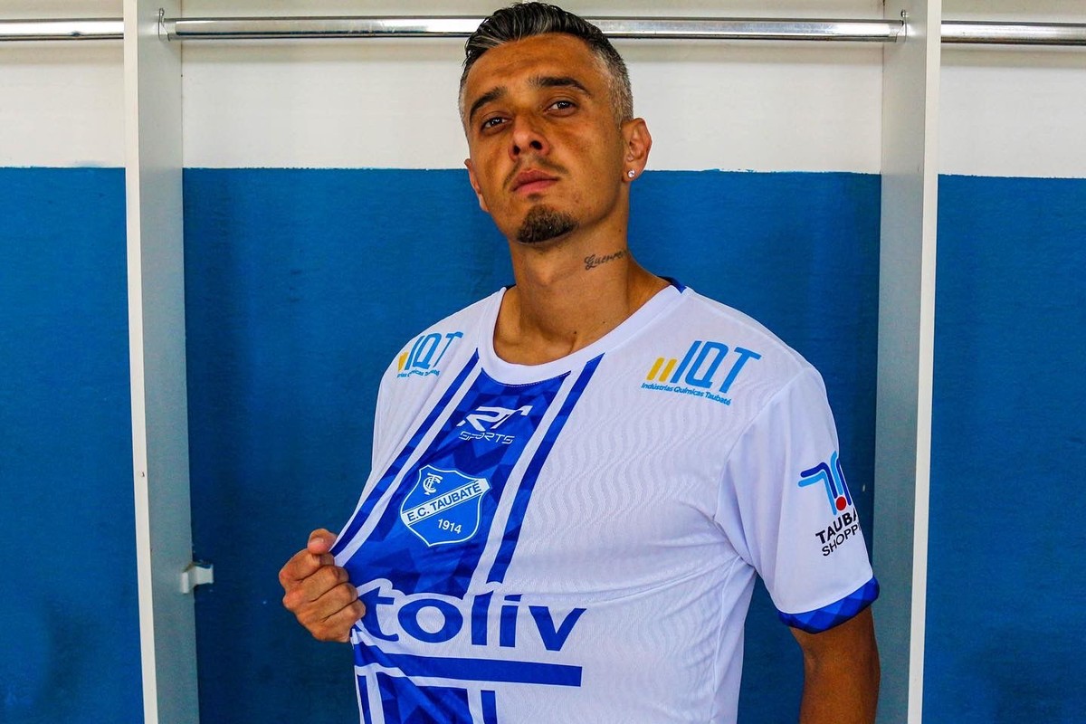 Taubaté apresenta segundo uniforme para a temporada 2023 | taubaté | ge