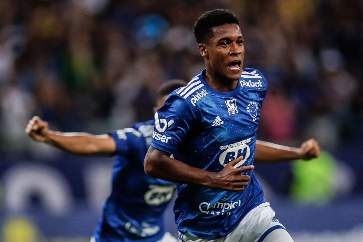 Destaque no Cruzeiro, Geovane Jesus comemora temporada e confia em 2023 ...