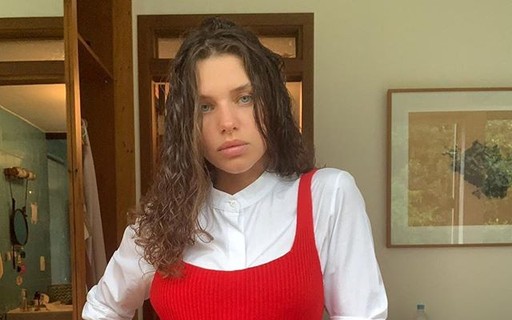 Bruna Linzmeyer relembra foto antes de quarentena: "Última vez que me ...