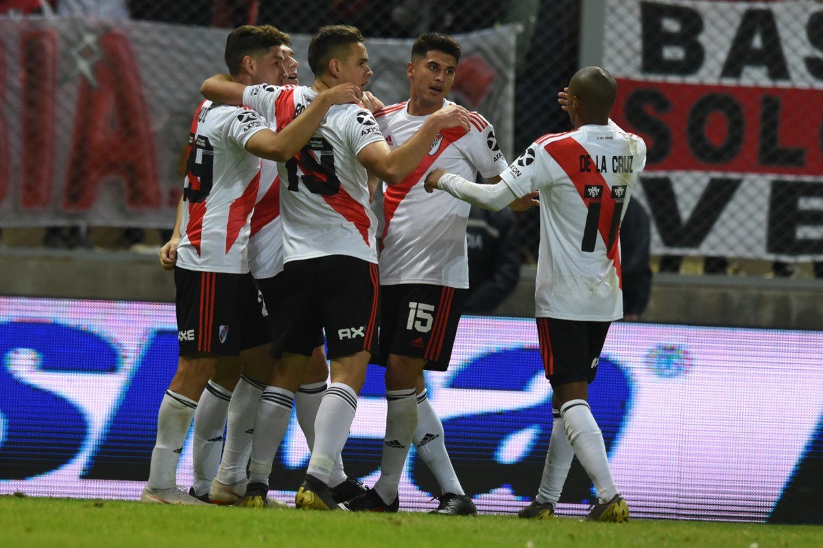 Rival do Cruzeiro na Libertadores, River Plate passa nos pênaltis e ...