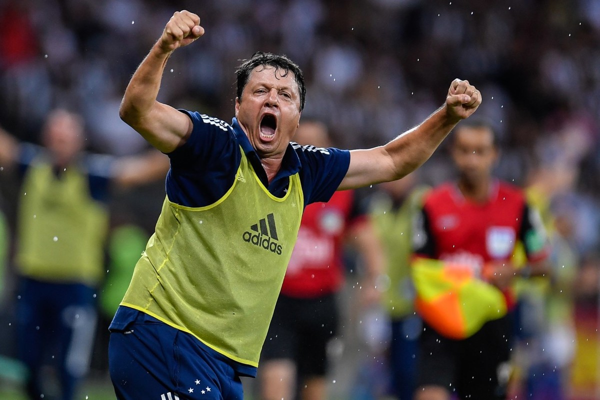 Adilson Batista retorna após dois anos e assume como novo técnico do ...