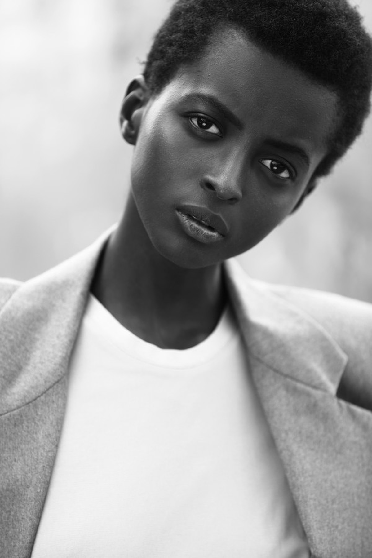 Modelo brasileira Amira Pinheiro brilha nas passarelas de NY e Milão ...