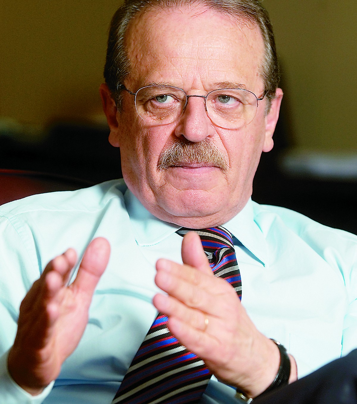 Dívida e folha reduzem investimentos de Tarso Genro | Política | Valor ...