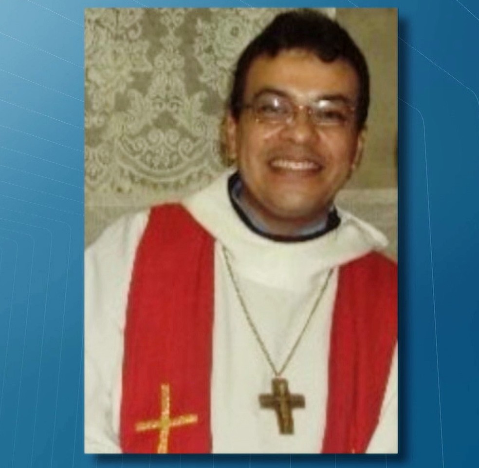 Padre Foi Morto Com 29 Facadas E Polícia Não Descarta Latrocínio Em
