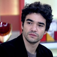 Caio Blat revela papo em família sobre cena de amor entre André e ...