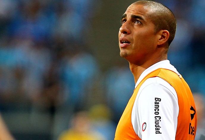 Aos 37 anos, Trezeguet se aposenta do futebol, diz imprensa argentina