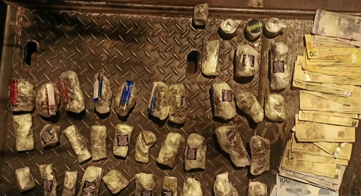 Motoboy suspeito de entregar drogas é preso após tentar fugir de blitz ...