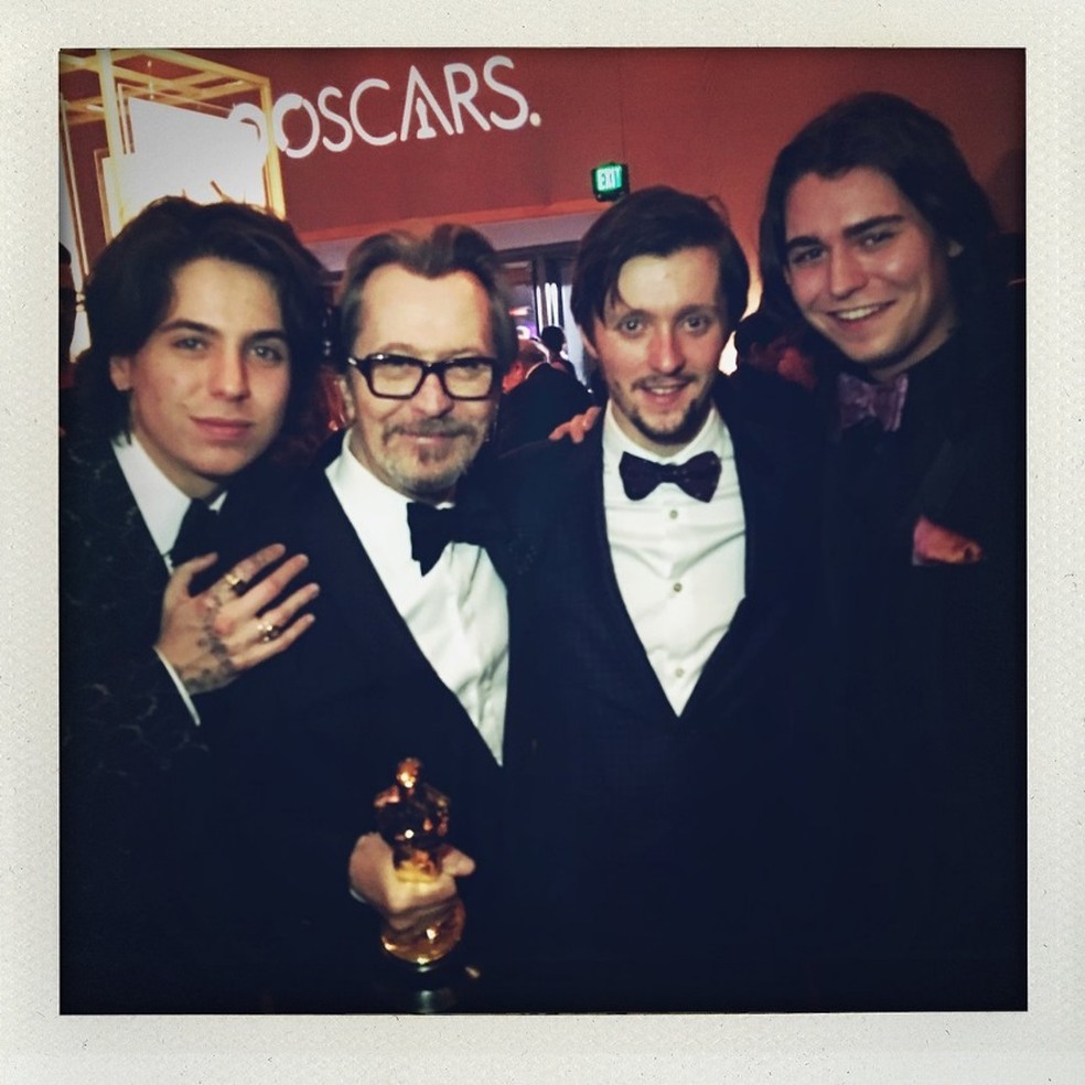 Gulliver Oldman, filho de Gary Oldman, defende o pai sobre acusações de ...