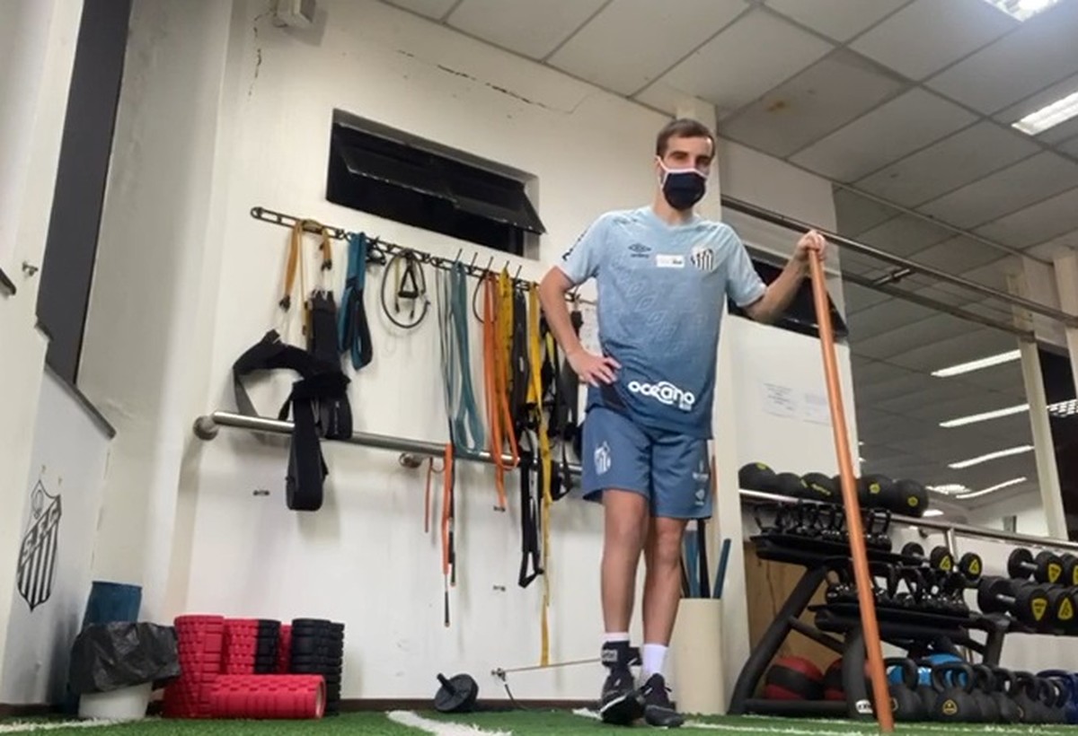 Dois meses após a cirurgia, Longuine fala sobre o processo de ...