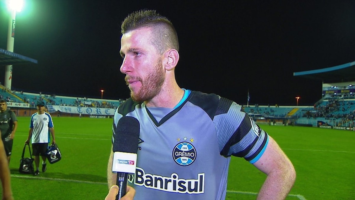 Paulo Victor fecha o gol e comemora boa fase de goleiros: "Grêmio ganha ...