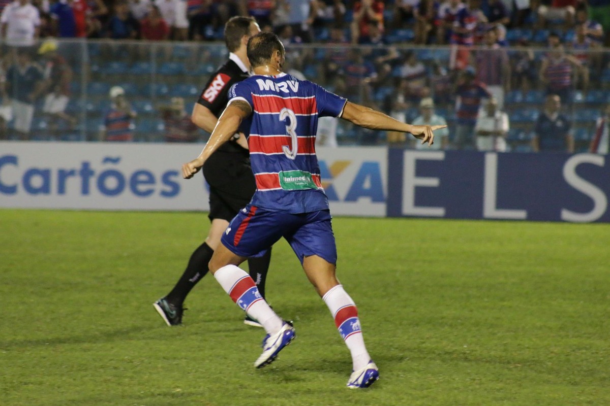 Titular absoluto, Rodrigo Mancha destaca importância de duelo com o ...